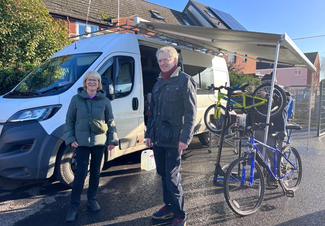 New community repair hub opens in Abingdon - Vale of White Horse ...